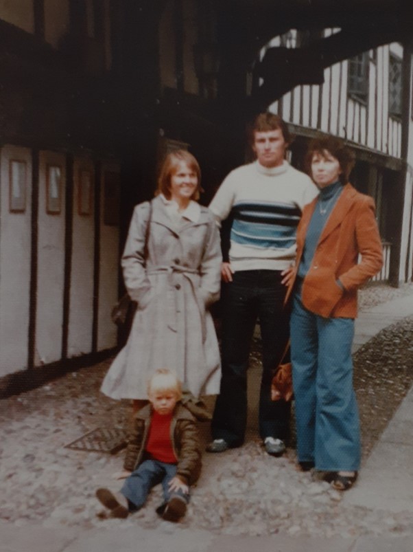 About the Author – Ian Mclean